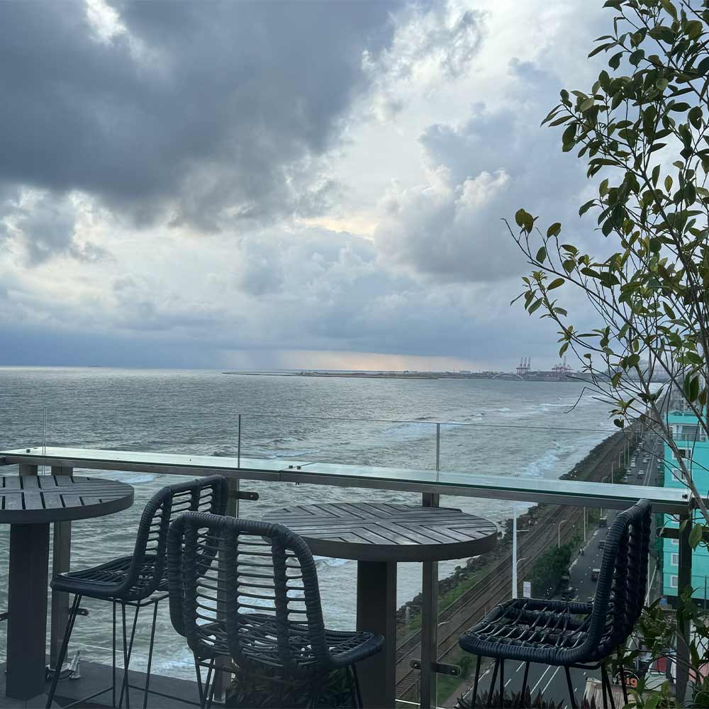 Romantic bars | The Honeymoon Guide | Colombo’s Best Rooftop Bars