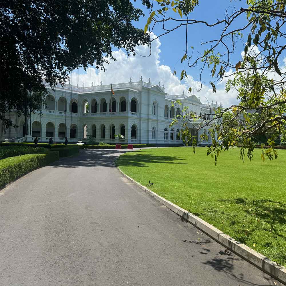 Colombos Romance| The Honeymoon Guide | Best Experiences in Colombo