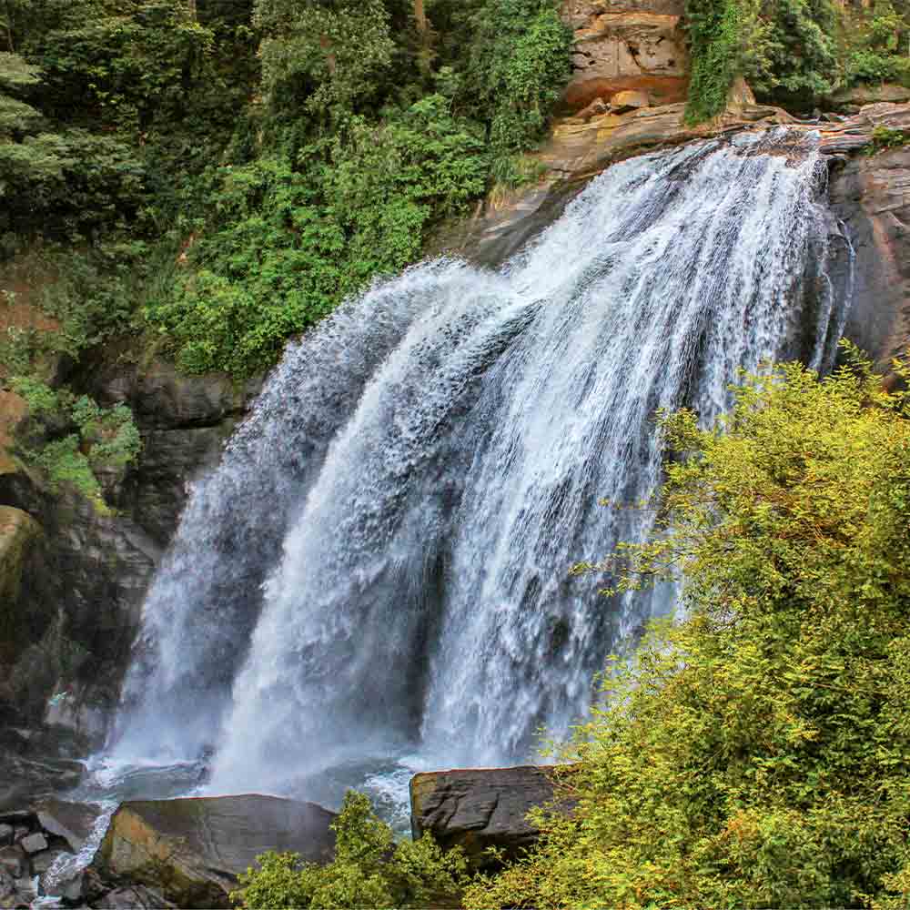 Sri Lanka Waterfalls | The Honeymoon Guide | Waterfalls in Sri Lanka