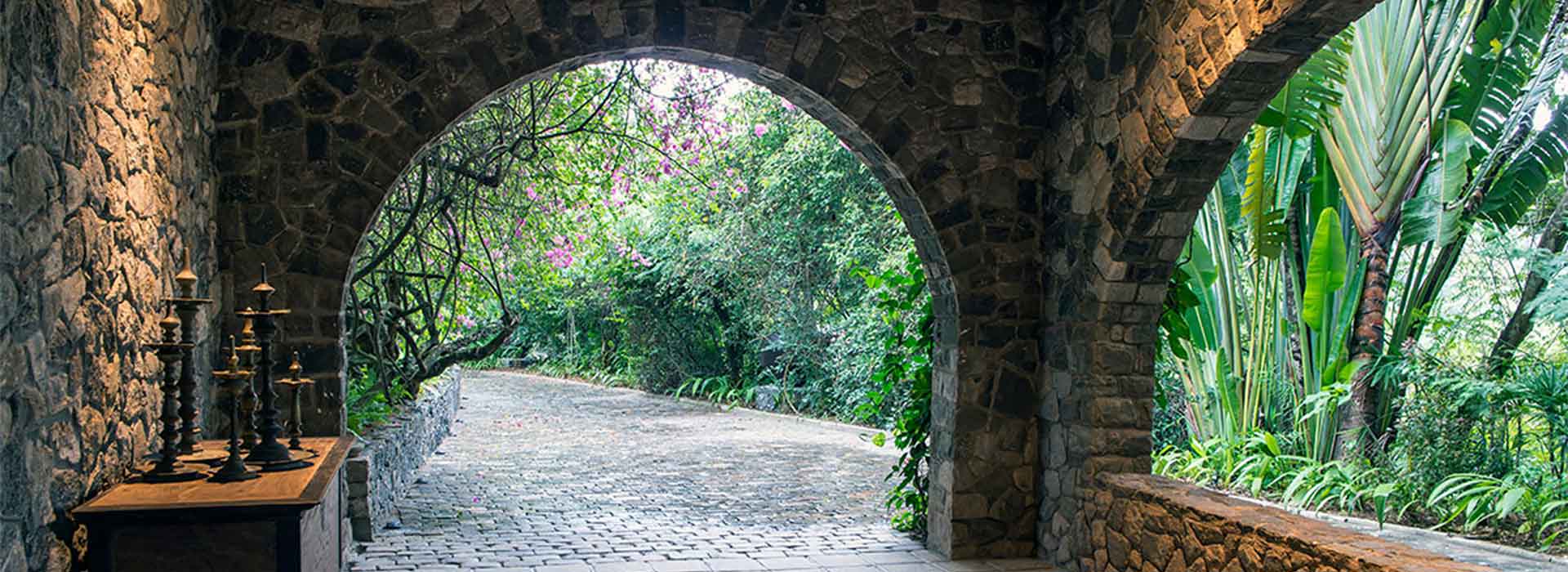 Stone House Kandy | The Honeymoon Guide | Luxury Bungalow in Kandy