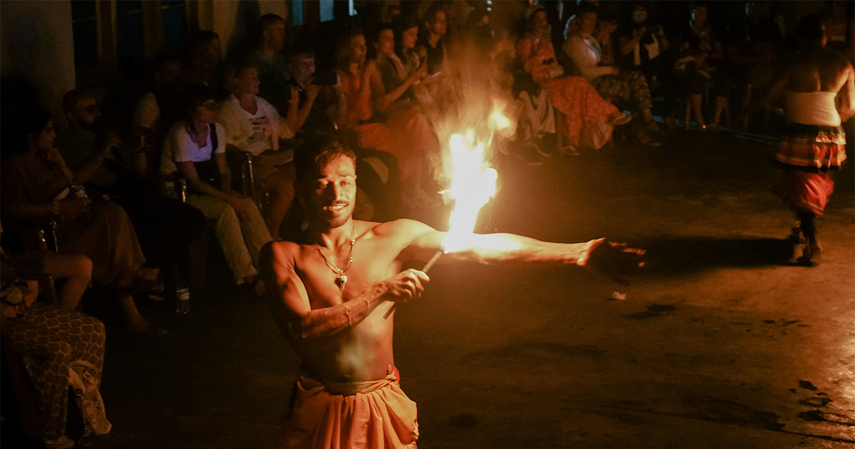Experiences in Kandy | The Honeymoon Guide | Cultural Dance Show