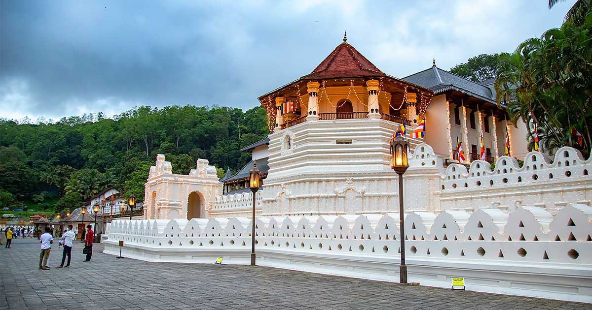 FAQs on travelling to Kandy | The Honeymoon Guide | About Kandy